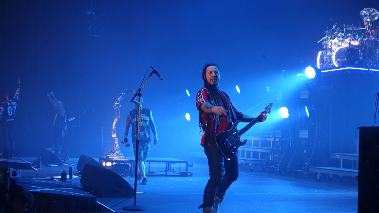 Five Finger Death Punch - Live 12/3/16 - Intro, Lift Me, Never Enough ...