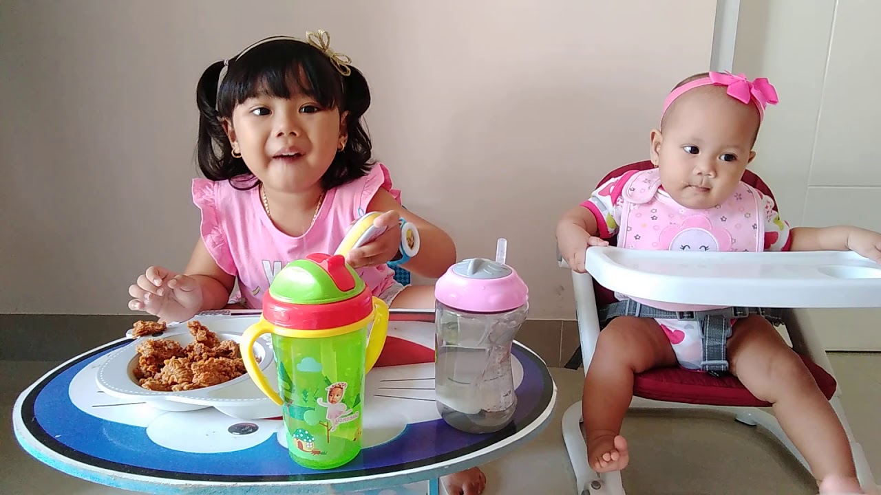 Vlog 18 Kakak Makan Bersama Adek Youtube