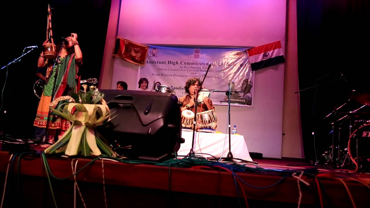 Bandish Fusion : Pt. Subhen Chatterjee & KARMA (LIVE) - YouTube