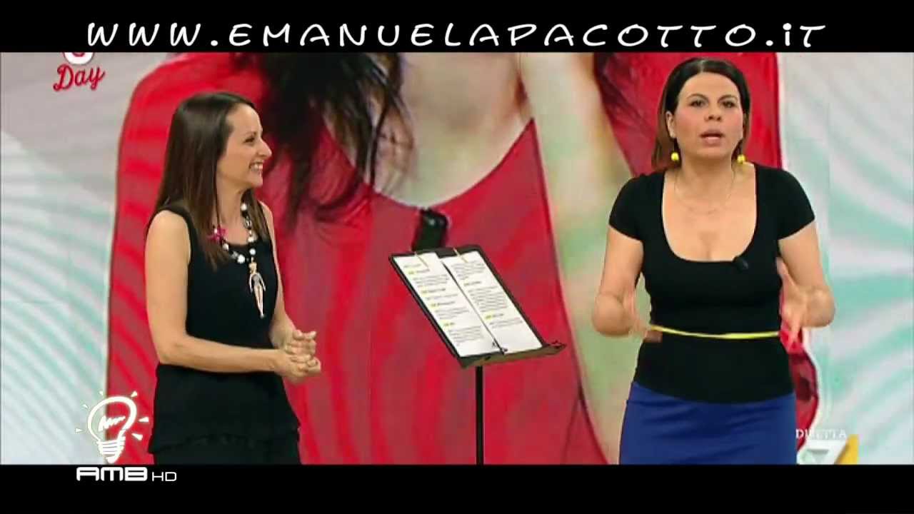 Emanuela Pacotto e Geppi Cucciari a G'Day - La7 - YouTube