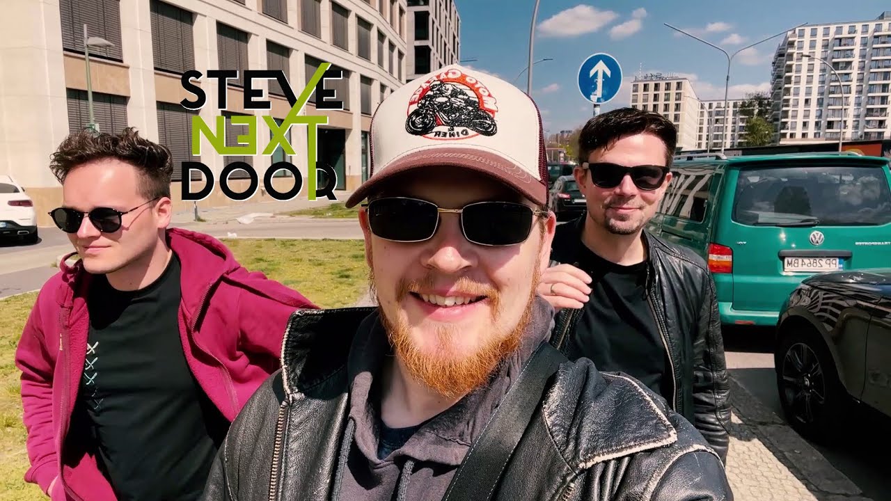 STEVE NEXT DOOR: Step On The Edge (Live on tour 2022) - YouTube
