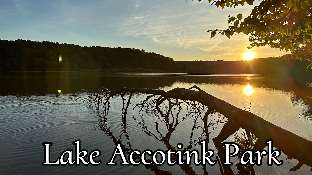 Lake Accotink Park || Lake Accotink Trails || USA 🇺🇸 - YouTube