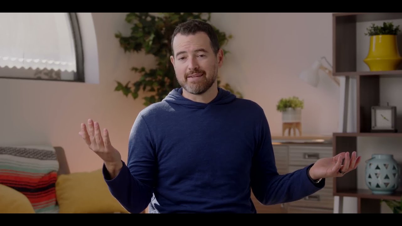 Jon Rettinger at CES 2022 with TCL - YouTube