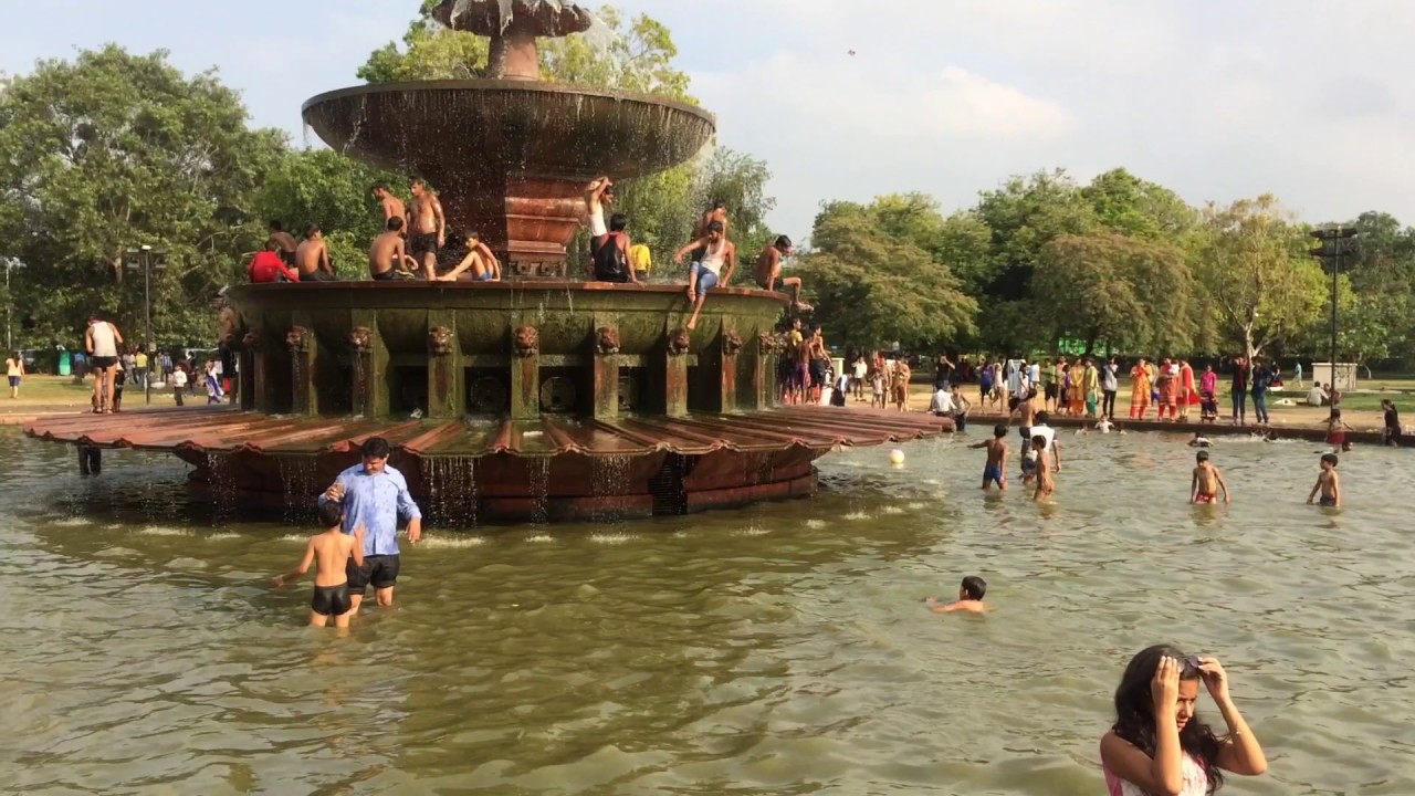 INDIA GATE Become Water Park - YouTube
