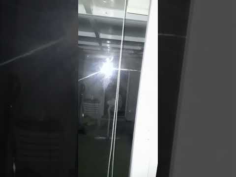 Altyazı kısa Tanıtım videosu Burası Yaşlı dedelerin evinde bir Gizli Geçit Var