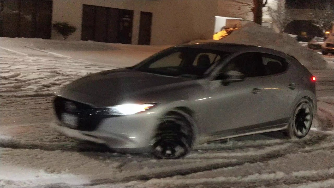 Mazda 3 AWD snow drive - YouTube