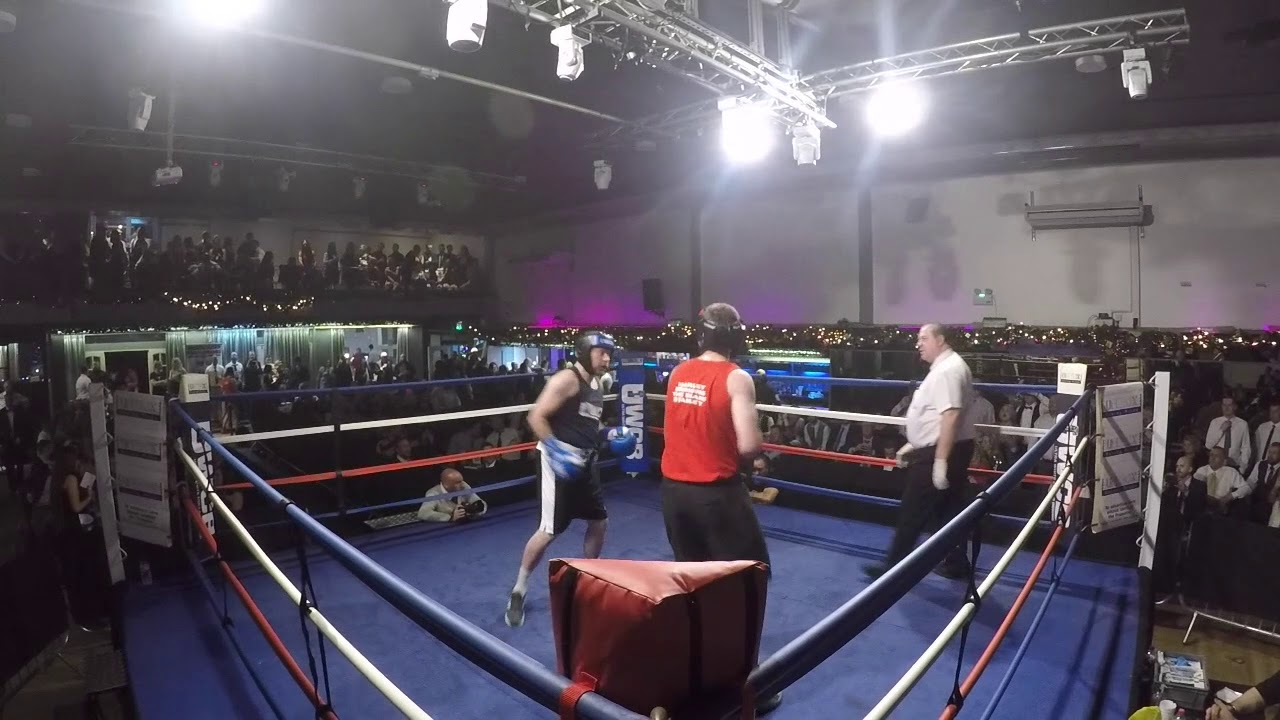 Ultra White Collar Boxing | Grimsby | Harley Stanley vs Dale Waddingham ...