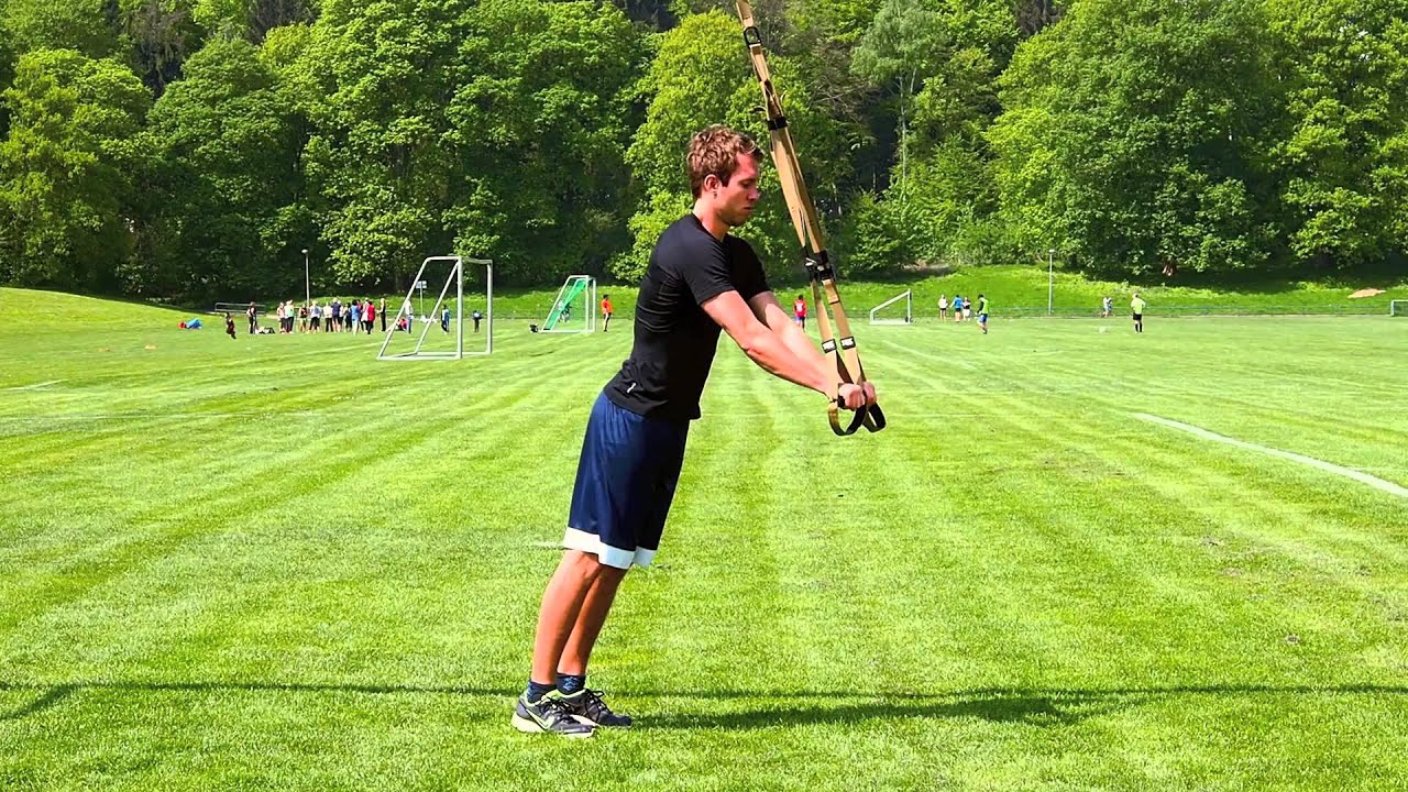 Chest Press Sling Trainer Mann - YouTube