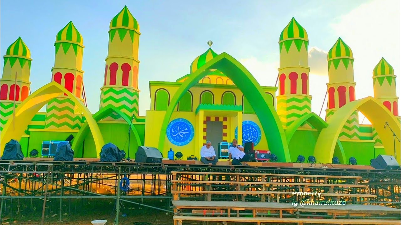 Melihat Langsung Bentuk Arsitektur Astaka MTQ Kabupaten Karimun Tahun ...