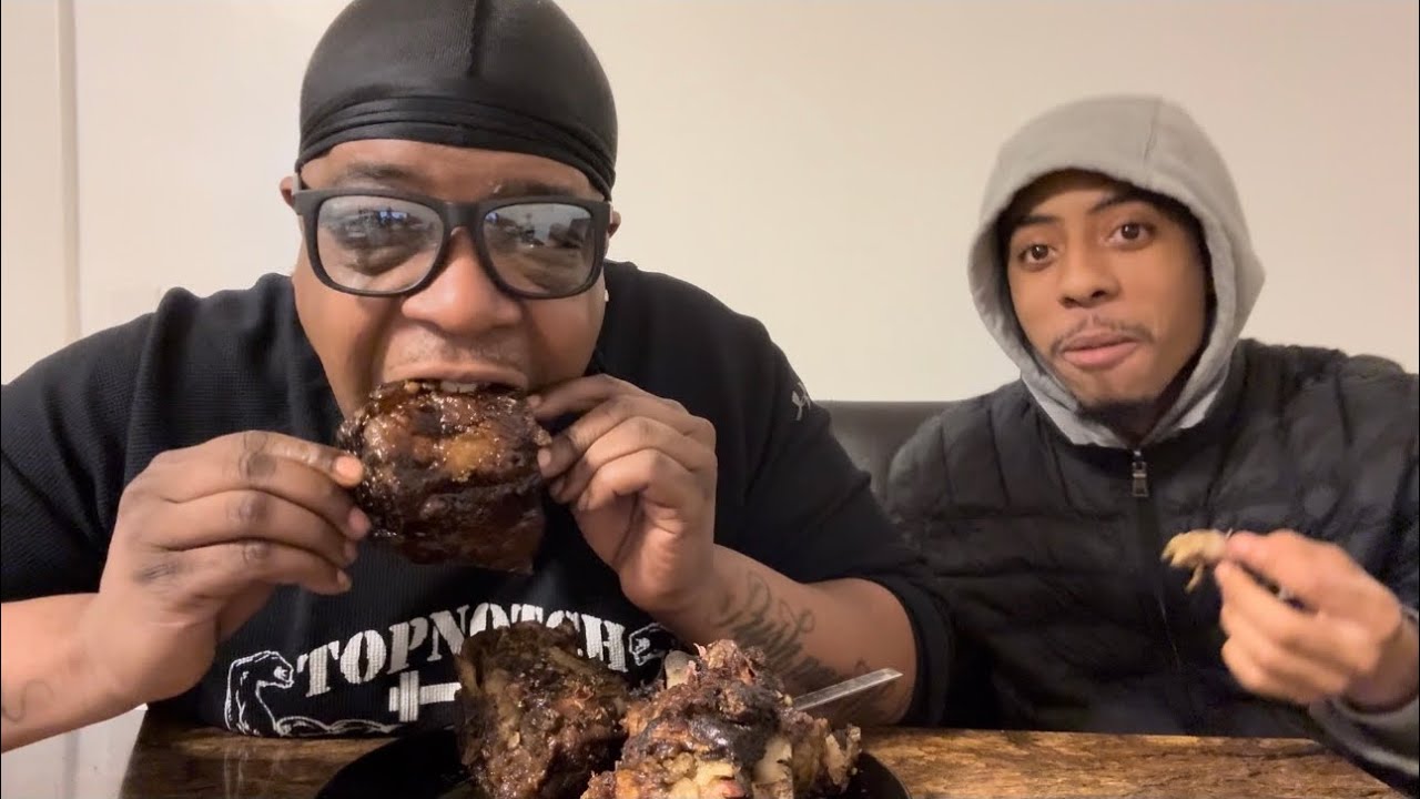 Les Bbq OG oxtails food review! - YouTube
