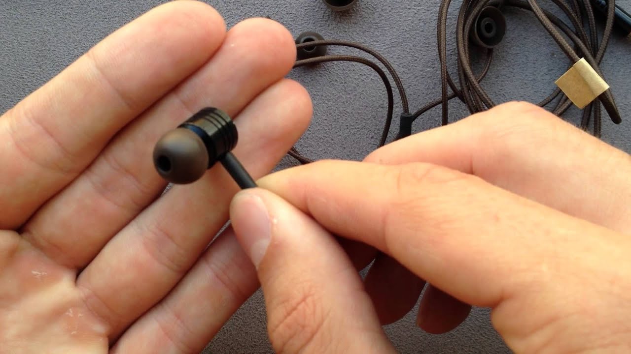 Bass Sound Piston In-ear Earphone - YouTube