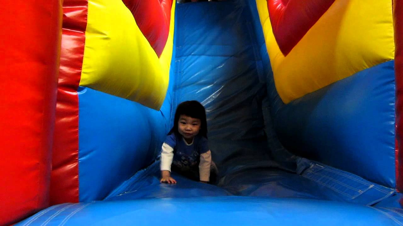 Monday Fun @ Pump It Up Concord! - YouTube