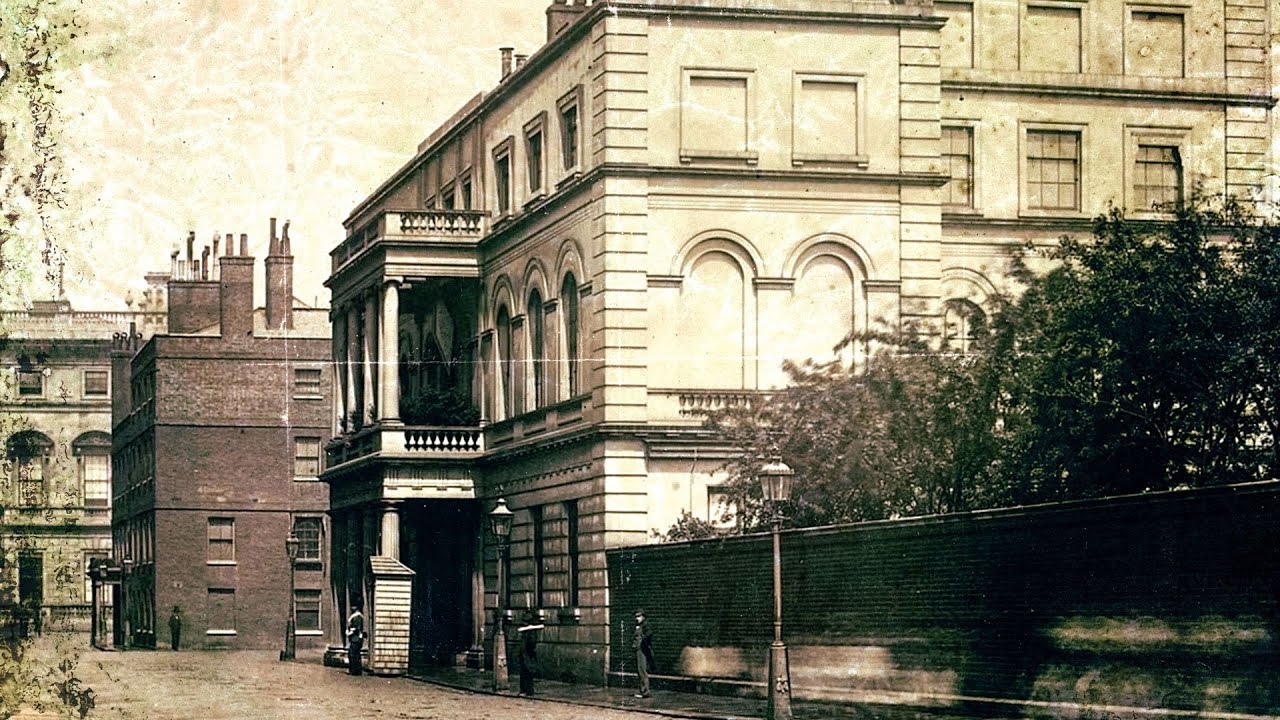 Clarence House :The Royal Family Home - YouTube