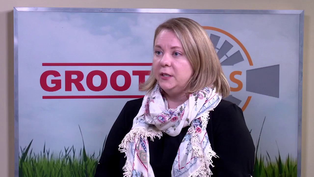 Grootplaas: Karien Erasmus van Promethium Carbon - YouTube