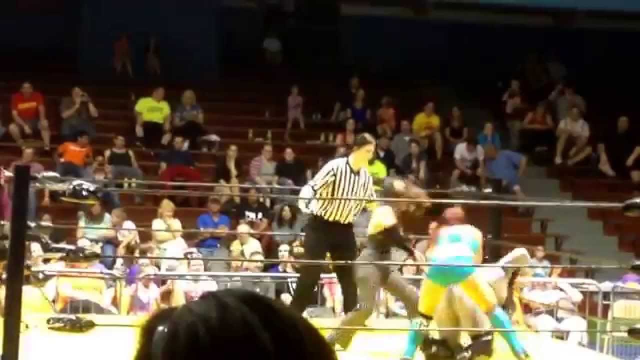 Lexa Rose Fan Cam match - YouTube