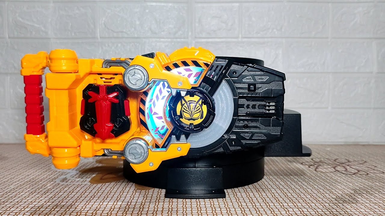 DX Powered Builder Buckle | Kamen Rider NA-GO Powered Builder Form ...
