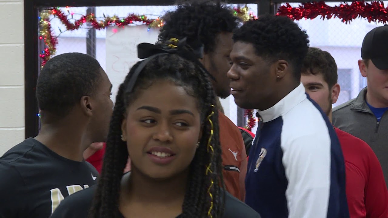 Athlete of the Week: Myron Warren from Many - YouTube