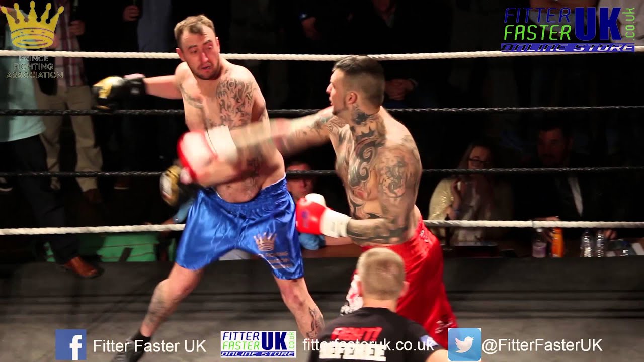 White Collar Boxing - Ben Reid VS Troy Holley Highlights - YouTube