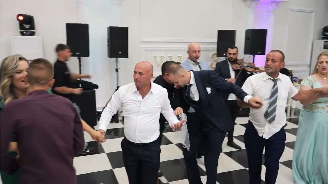 Dasma Shqiptare 2024 video Fredi 4K Familja e nuses hap dasmen me vallen e parë - YouTube