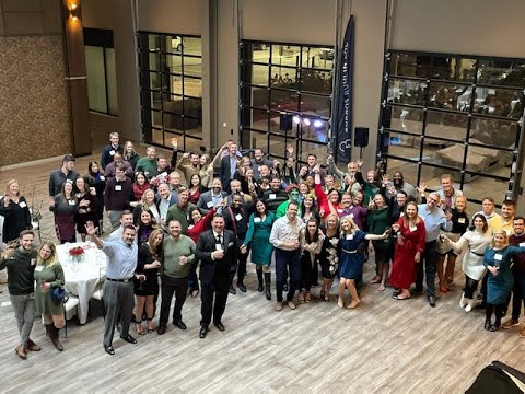 Budros, Ruhlin & Roe Holiday Flash Mob 2021 - YouTube