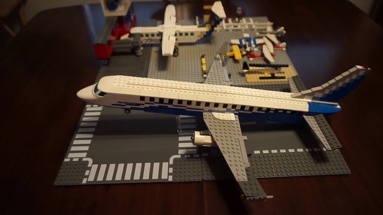 Lego Airport With 737-800, Q400 Cessna 172 and More - YouTube