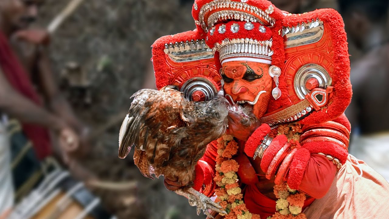 Nattu Theyyam | ഉഗ്രമൂർത്തി ശ്രീ അറക്കൂർ ചാമുണ്ഡി ( നാട്ട്തെയ്യം) - YouTube