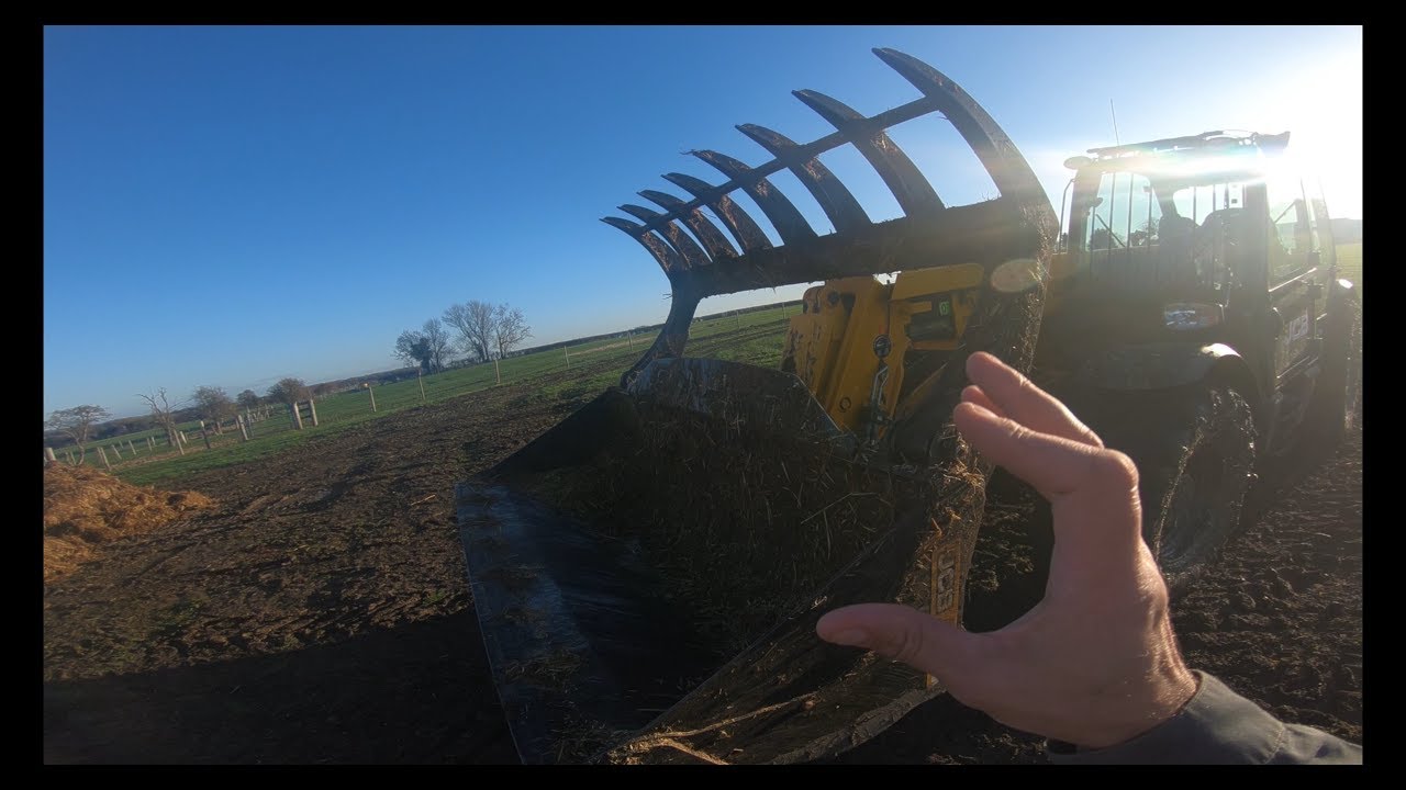 NEW JCB GRAB BUCKET, 541-70 AGRI SUPER - YouTube