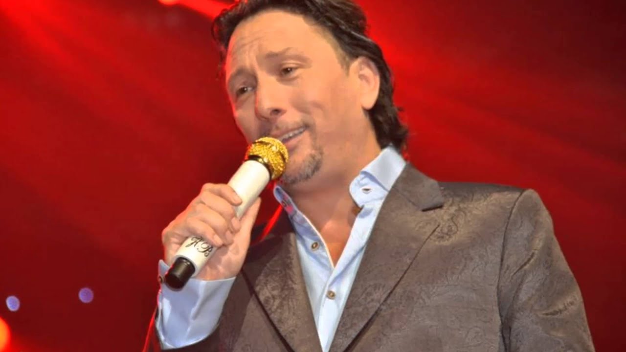 Henk Bernard - s,Nachts ga ik dromend op reis - YouTube