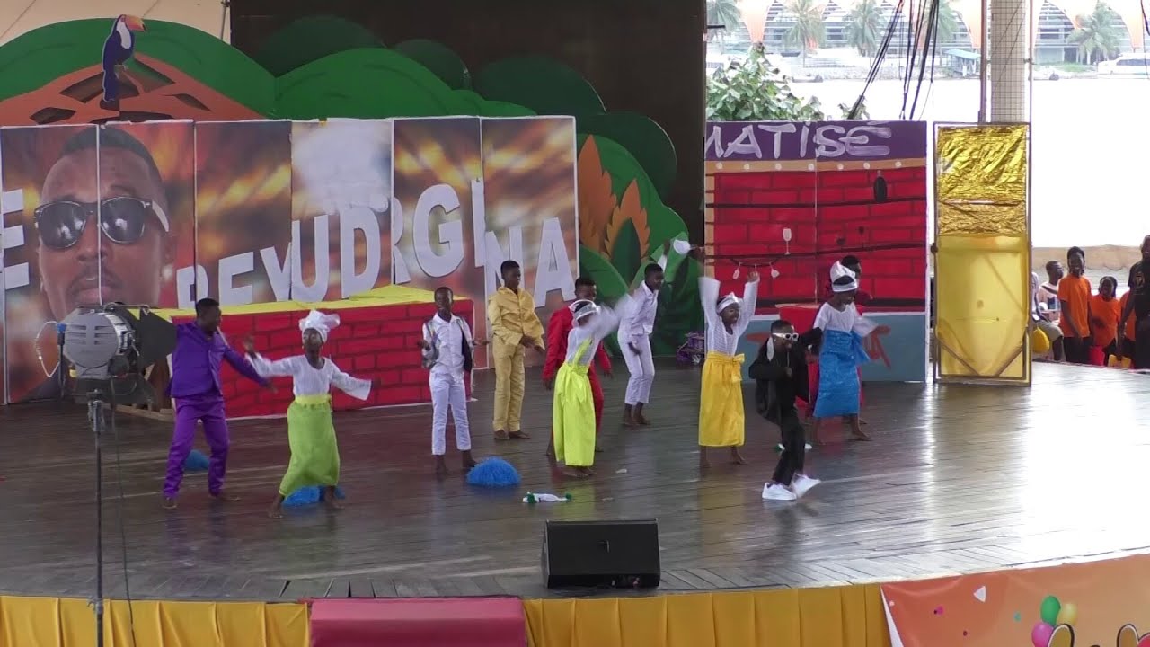 Wozo vacances : Les tout-petits renouent avec l’ambiance - YouTube