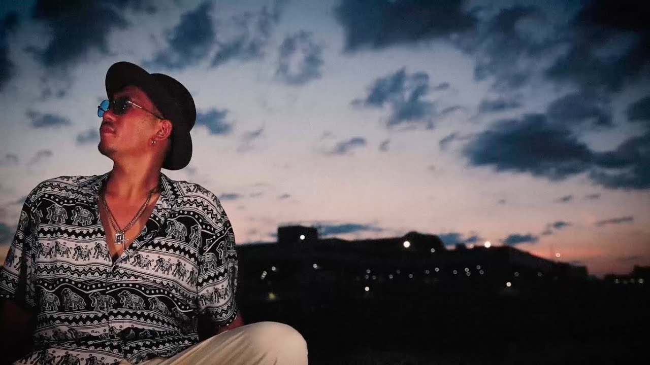 Melo-colors (Official Music Video) - YouTube