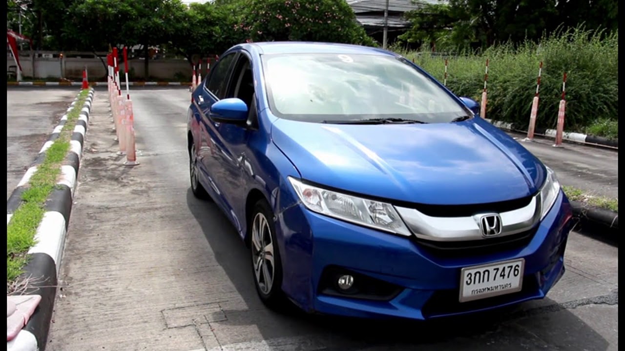 E-DRIVING TEST - YouTube
