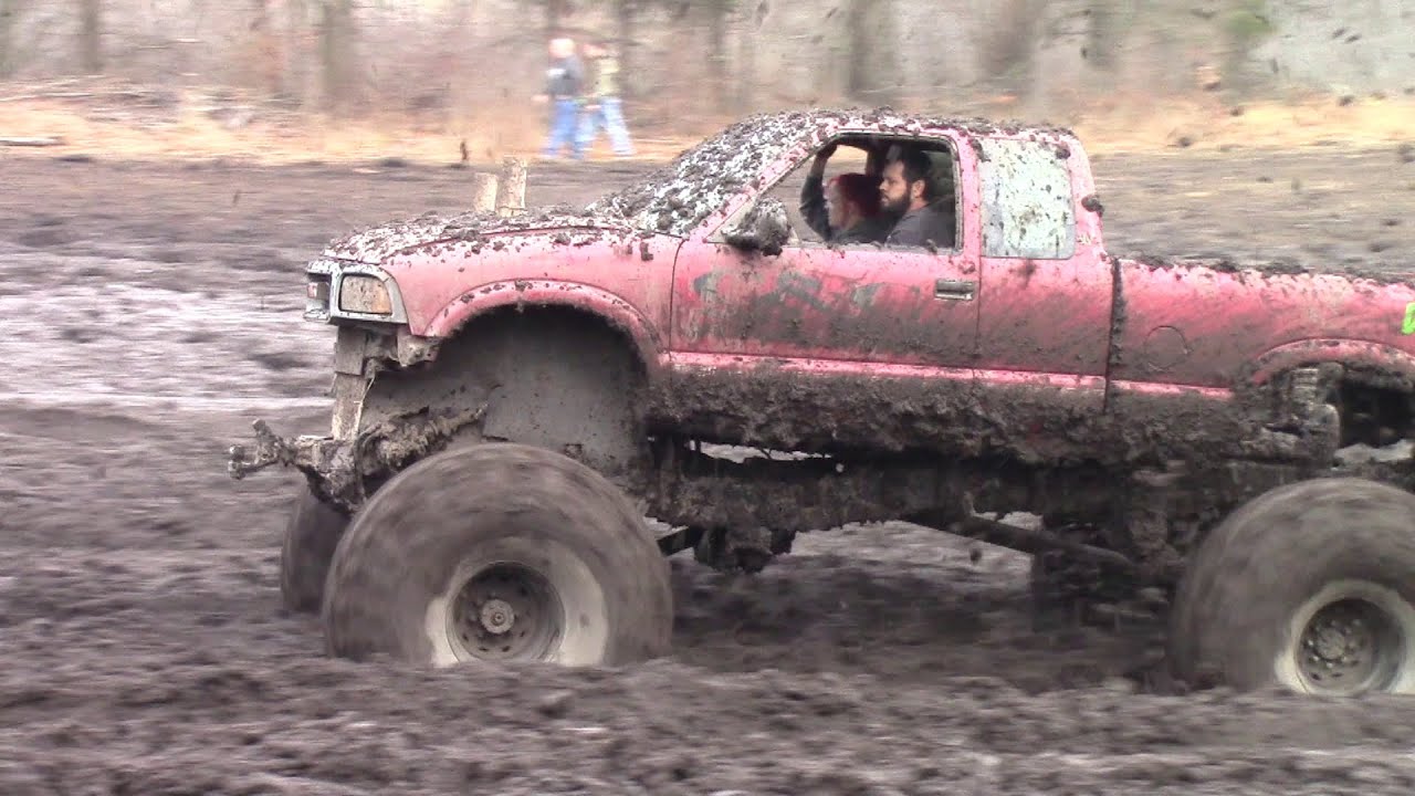 Dirty Bastard GMC Truck Mudding At Bentley Lake Road Mud Bog - YouTube