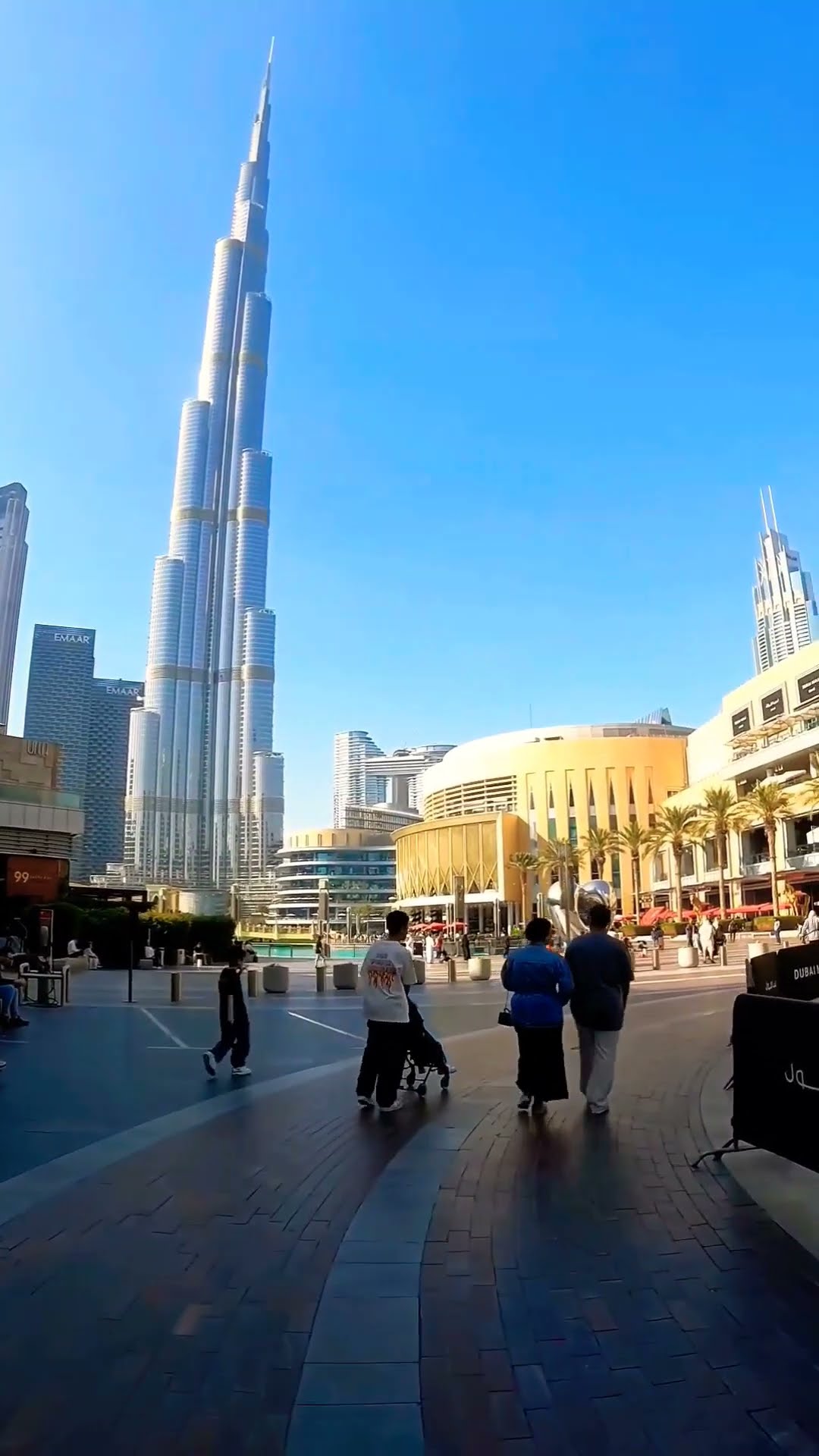 let's travels #dubaimall #dubaidowntown #burjkhalifa #everyone #music # ...
