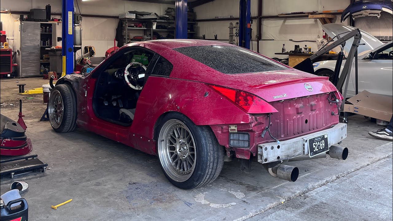 Wrecked 350z Comes Out Of The Shop! - YouTube