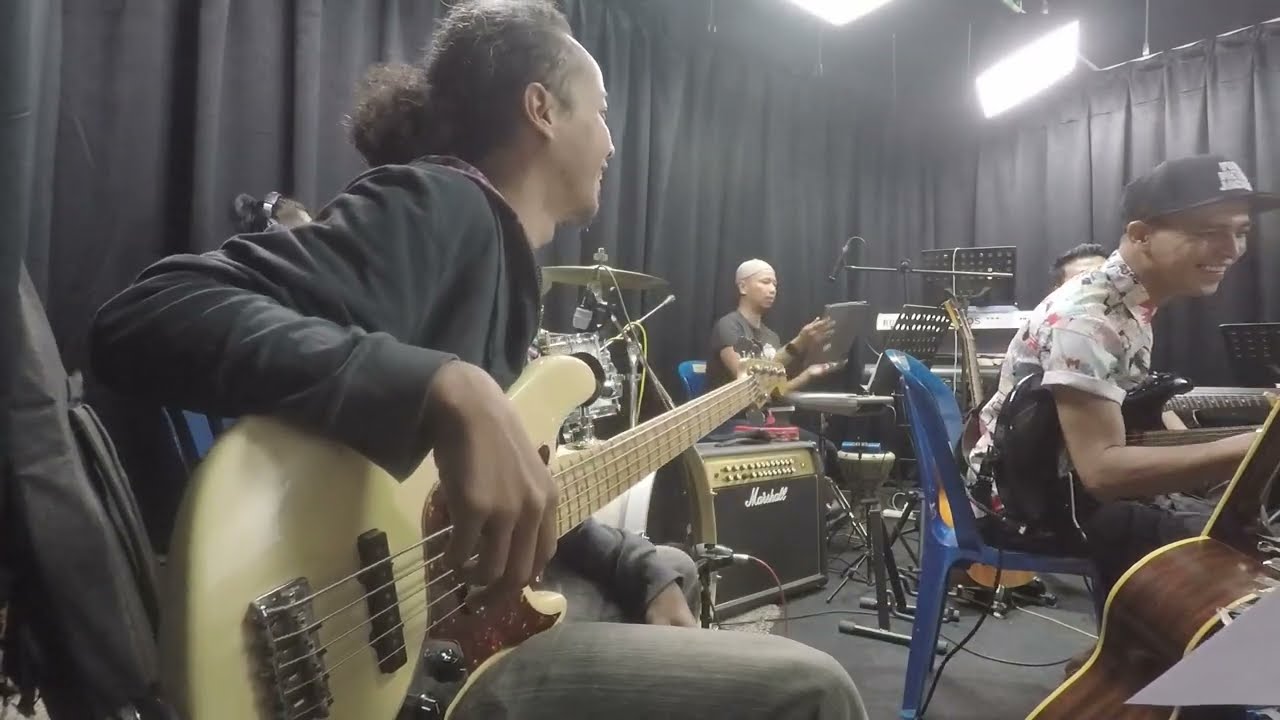 Part 1 - STUDIO REHEARSAL untuk AIM 23 di MY CYBER STUDIO CYBERJAYA - Vlog Penn - YouTube