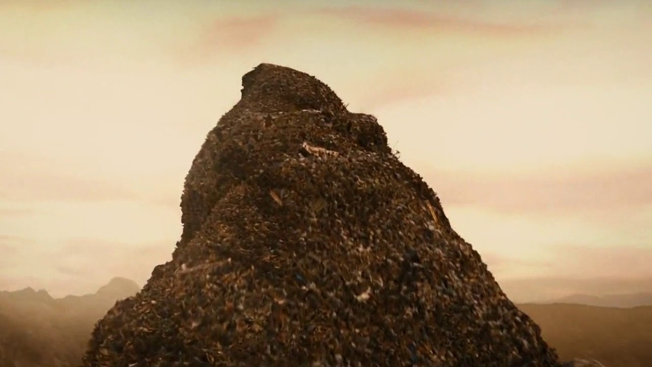 GarbageHeap Idiocracy 2006 - YouTube