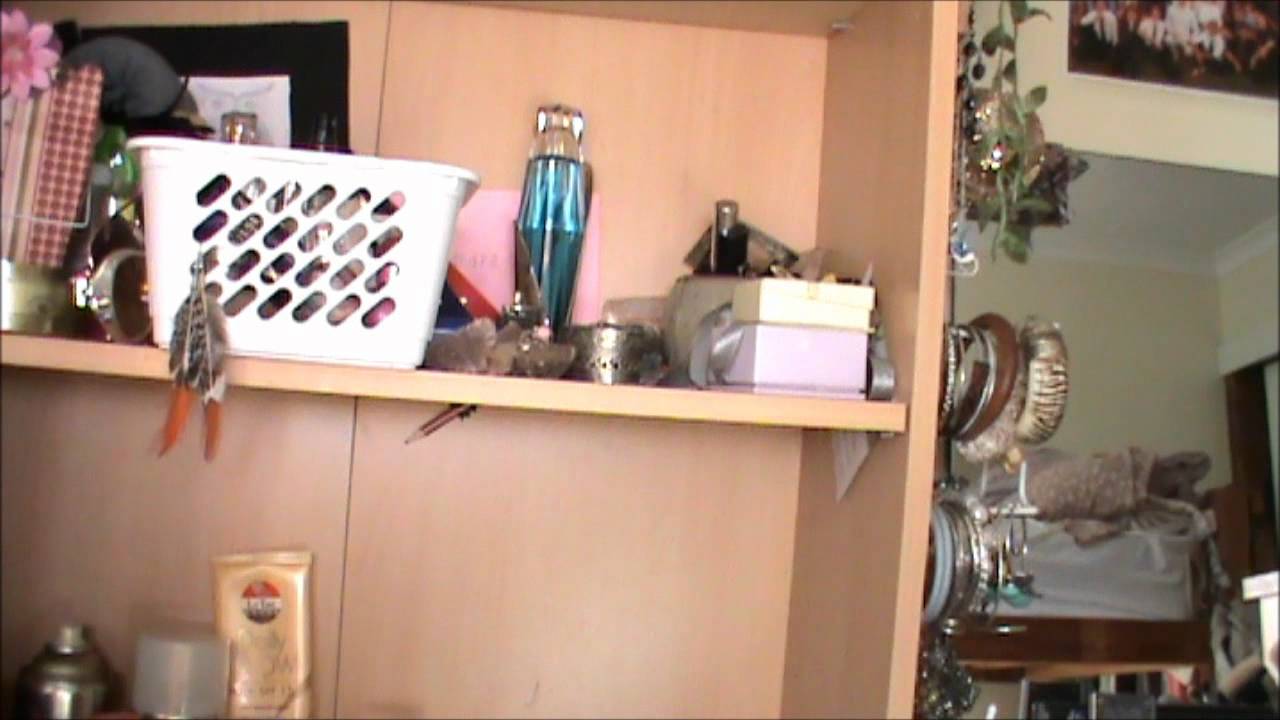 Tidying My Room - YouTube