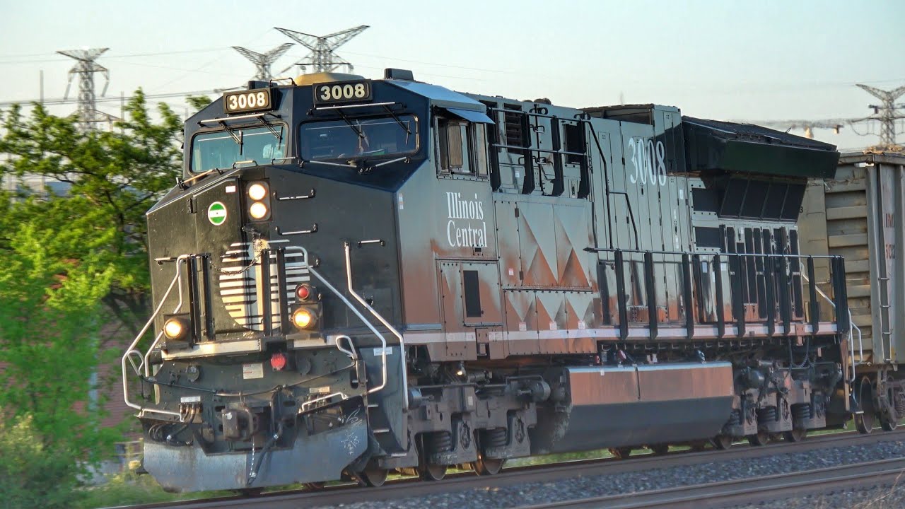 (4K!) IC HERITAGE UNIT!!! TRAIN MEET!! CN 305 and 148 at George's ...