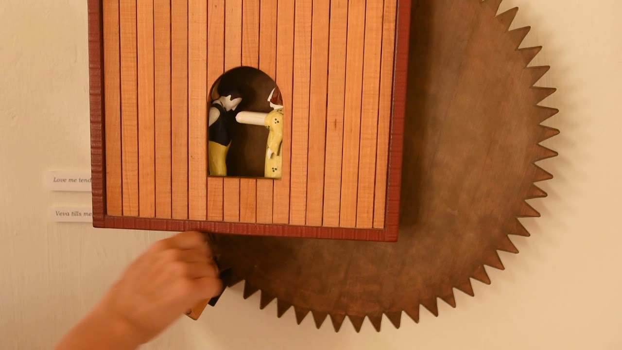 Funny mechanical wooden contraption at Pers mekaniska kabinett - YouTube