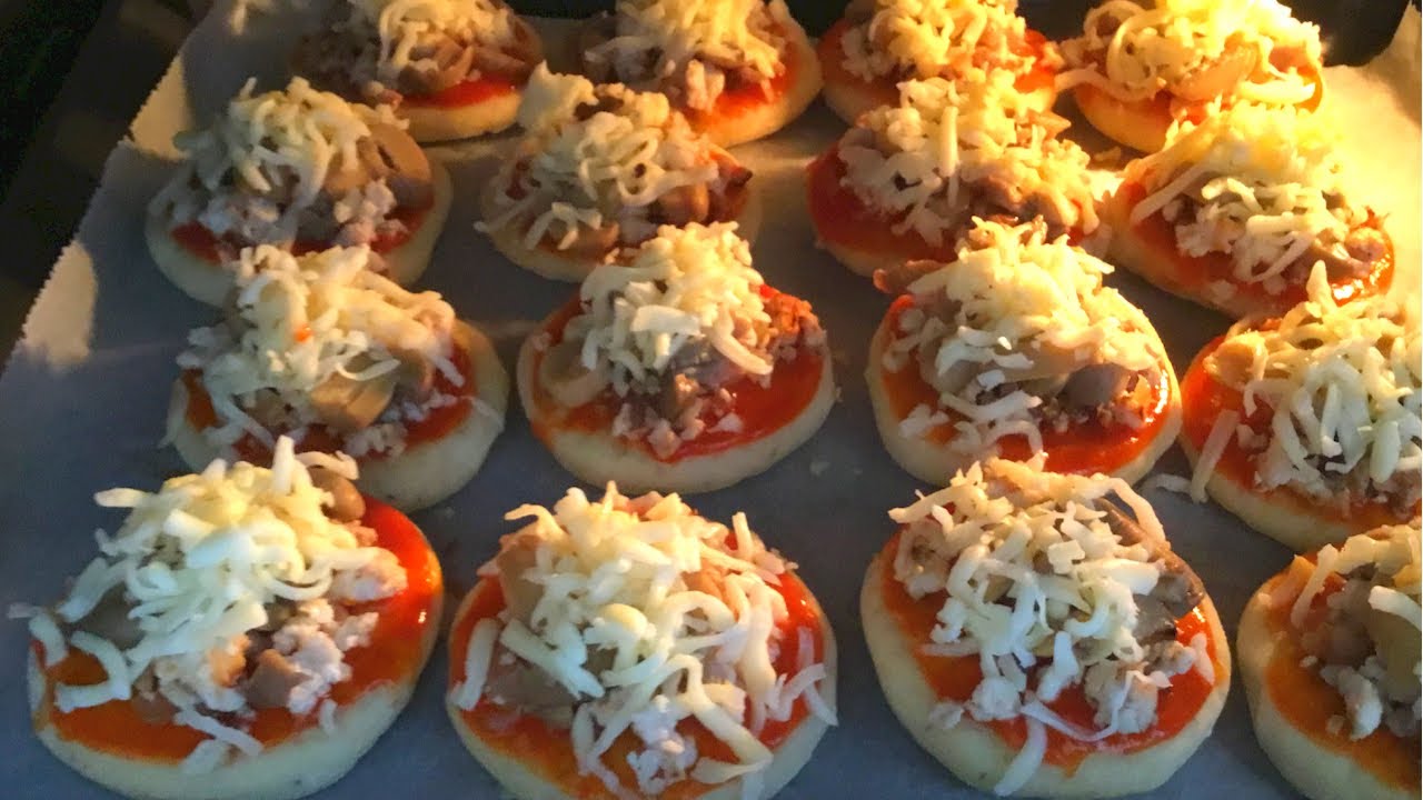 recette mini pizza facile et rapide - YouTube