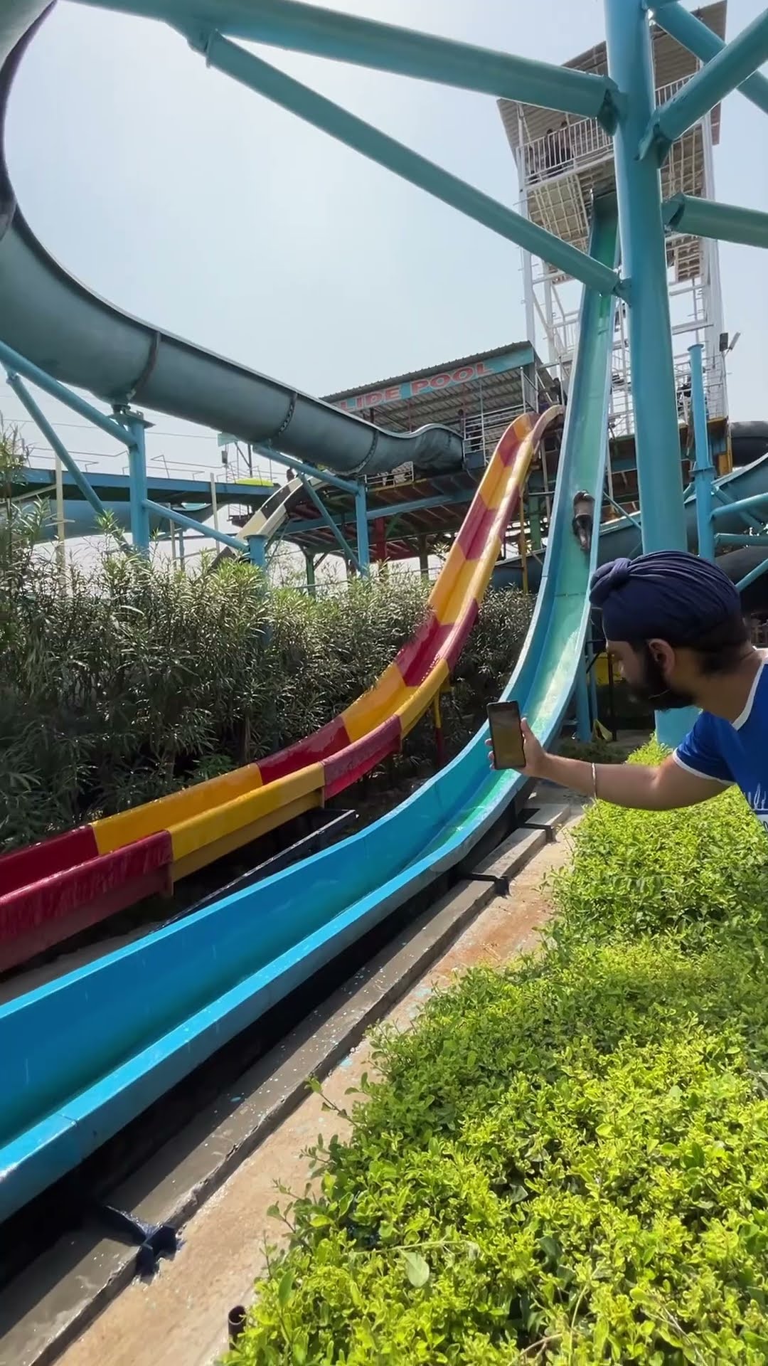 90 Degree Aqua Loop Slide😱 Drizzling Land #waterpark #shorts - YouTube