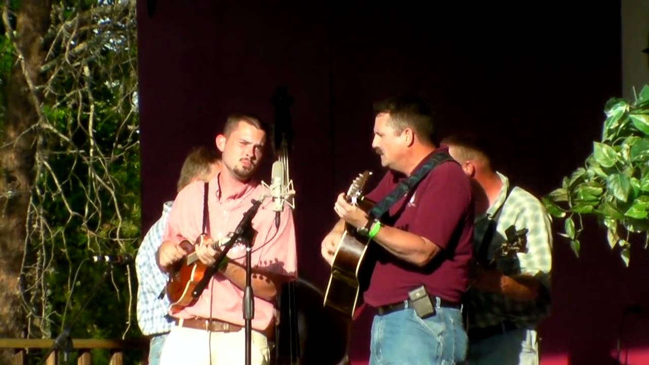 What am I Doing Hanging Around - YouTube