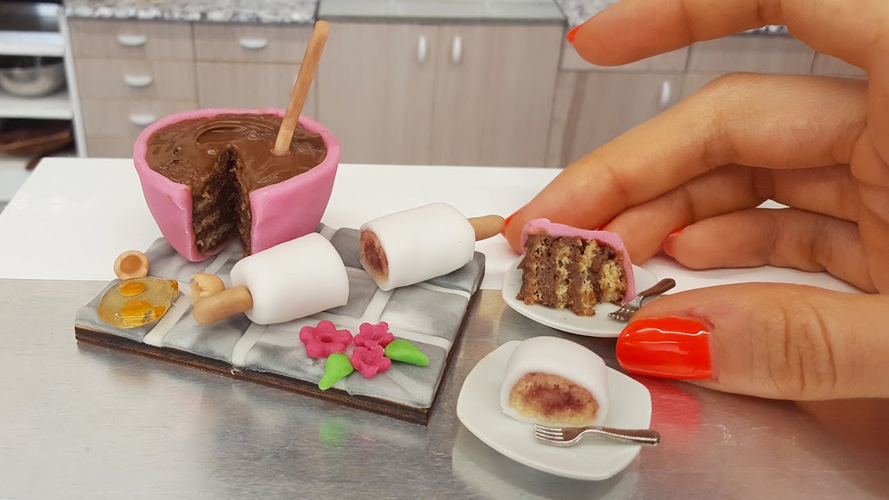 Mini REAL chocolate cake 🍰🎂🥞 / mini cooking-baking in a functional mini ...