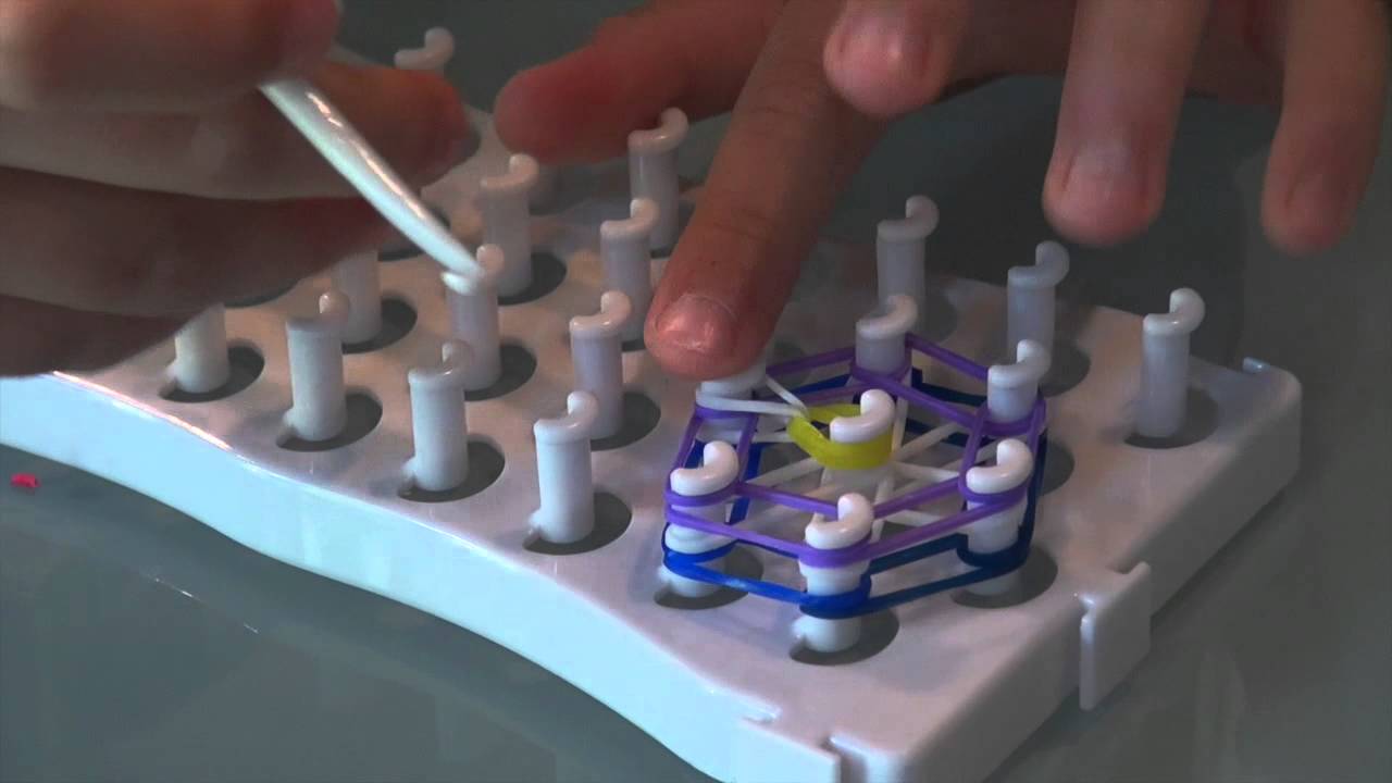 Carrign FunLoom - How To Create Flower - YouTube