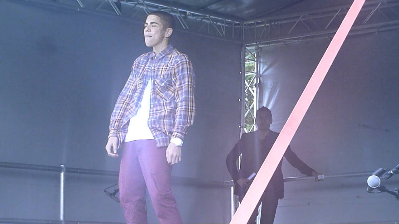 Aidan Davis at Redbridge Carnival 2011 - YouTube