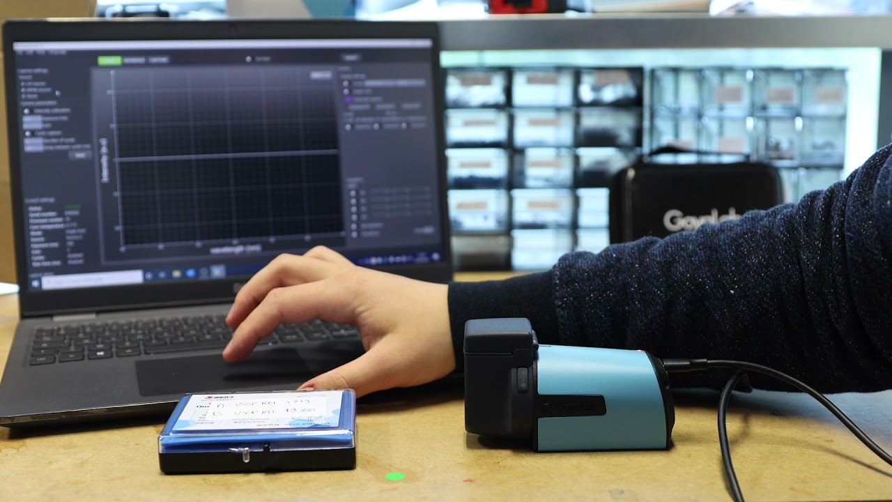 SpectroLab - How to make absorption mesures with the IndiGo - YouTube