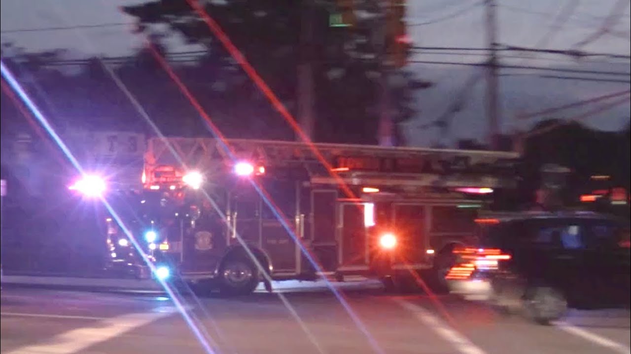 Wayne NJ Fire Department Tower 3 Responding on Hamburg Tpk to Valley Rd ...