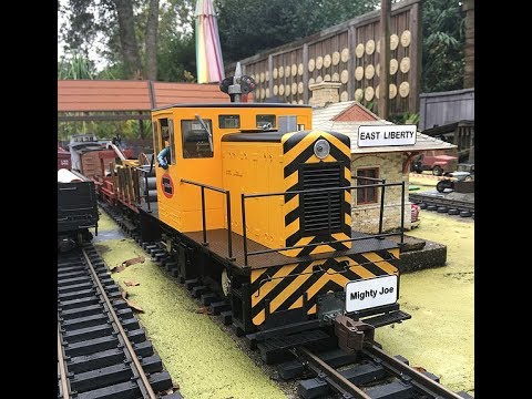 GE 45 Ton Switcher - YouTube