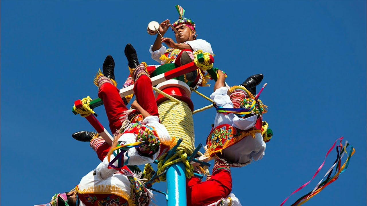 Danza de los Voladores (Dance of the Flyers),or Palo Volador (flying ...