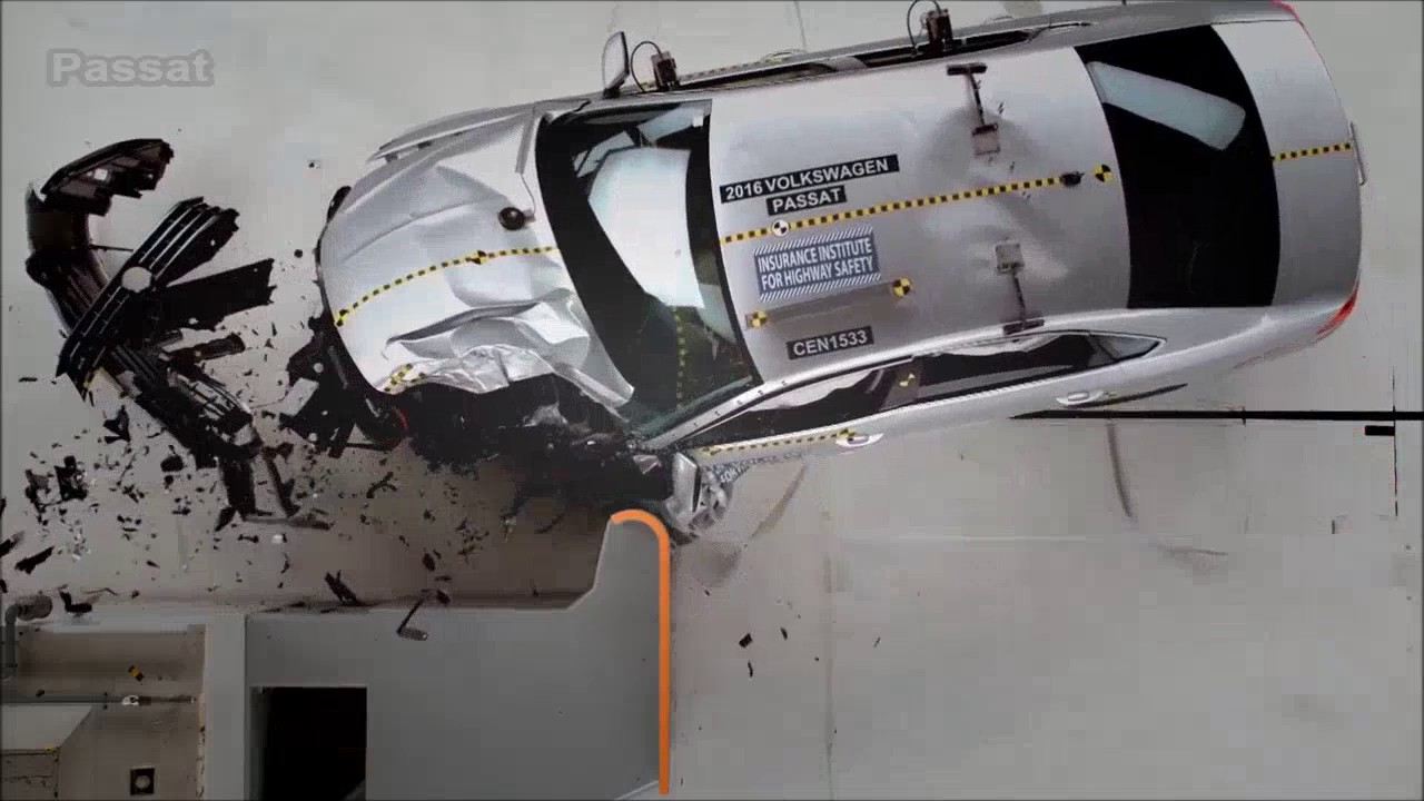2016 Volkswagen Passat Vs 2017 Audi A4 - Crash Test - YouTube